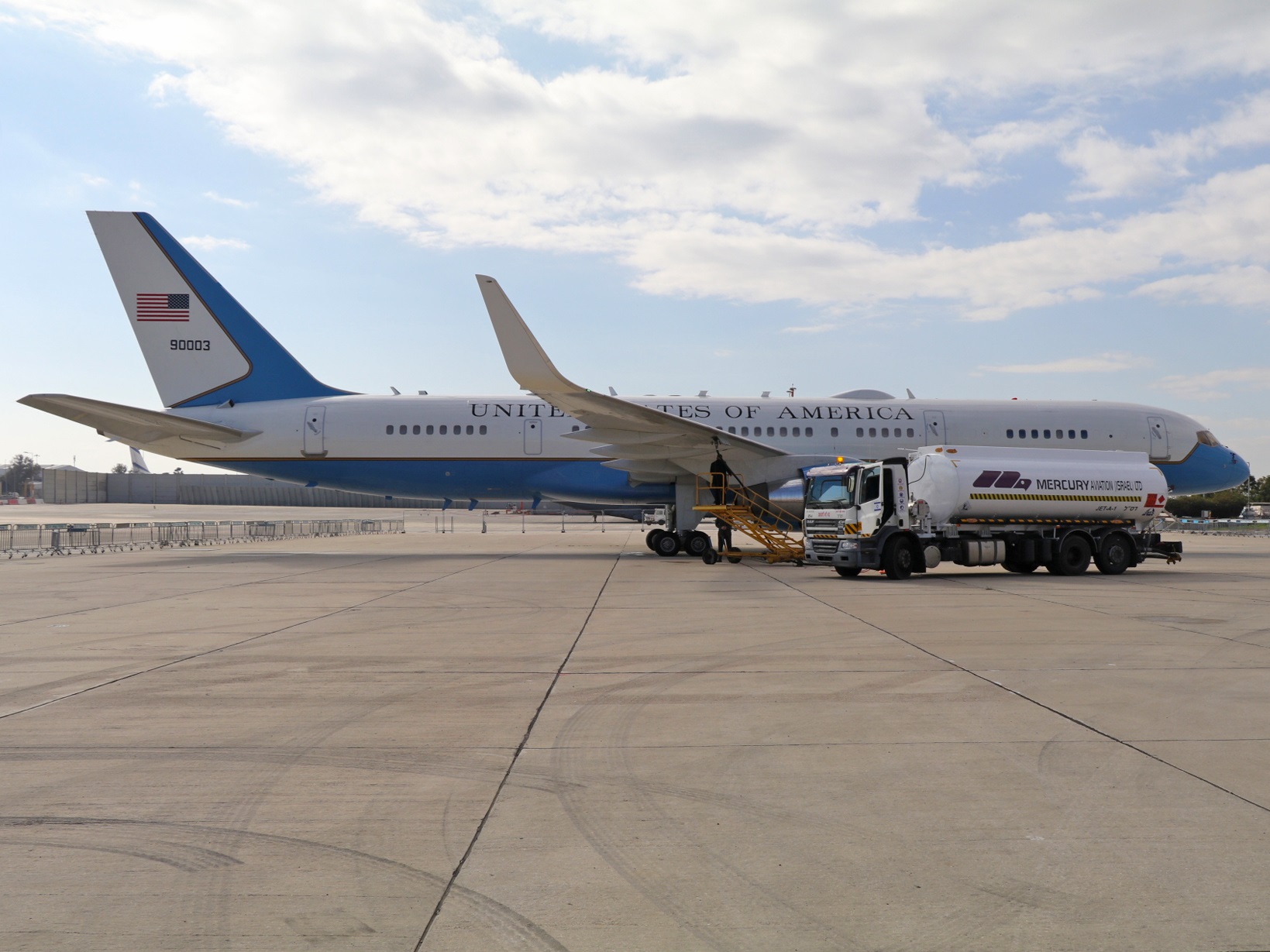 Bowser Tanker for Aviation Fueling : Shavit group